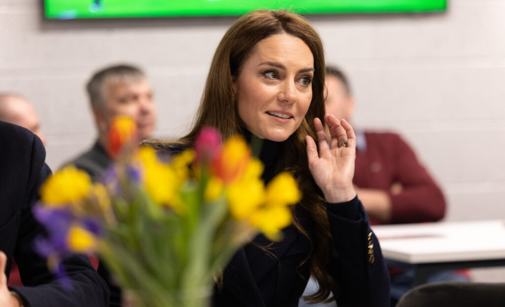 Princess Kate’s eternity ring on wedding finger sparks royal fan theory ...