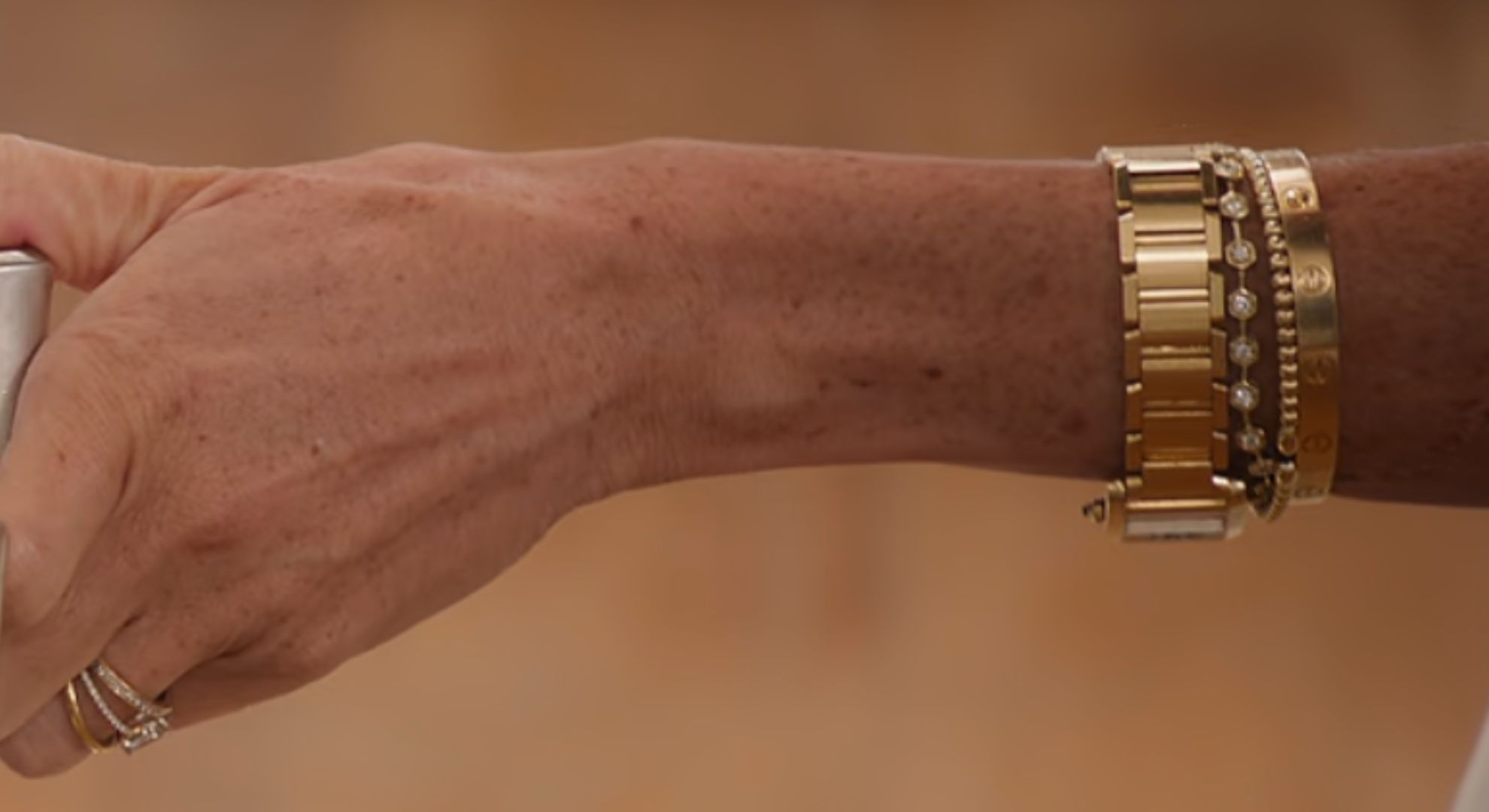 Meghan Markle's jewellery collection in Netflix show - Diamond ...