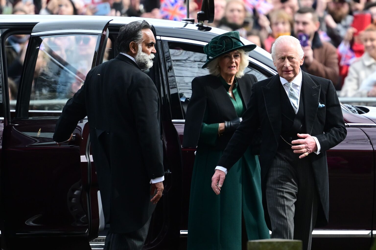Meet King Charles' 'mysterious' personal bodyguard who leaves royal ...