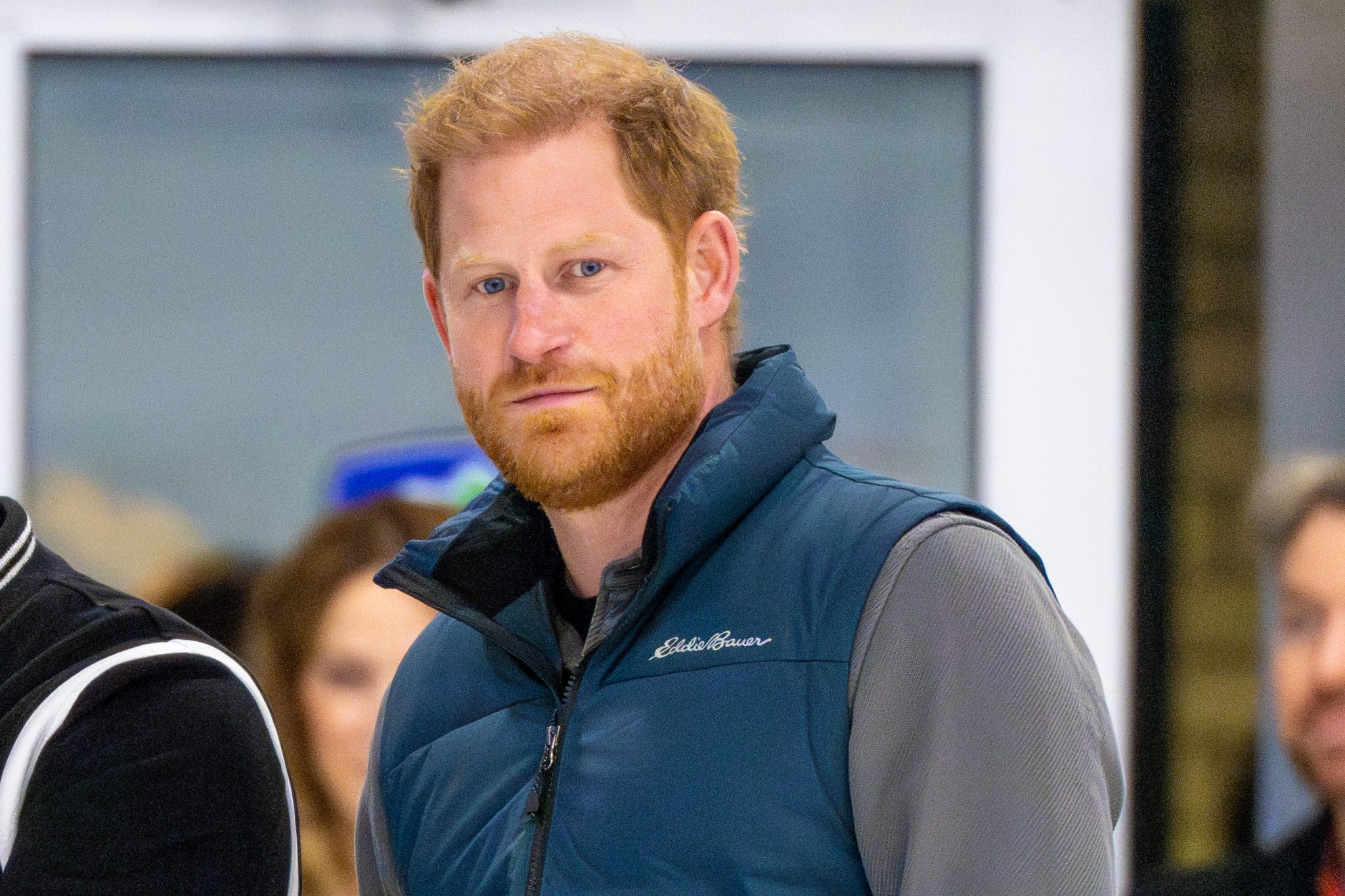 Prince Harry makes new 'significant gesture' to royal family following ...