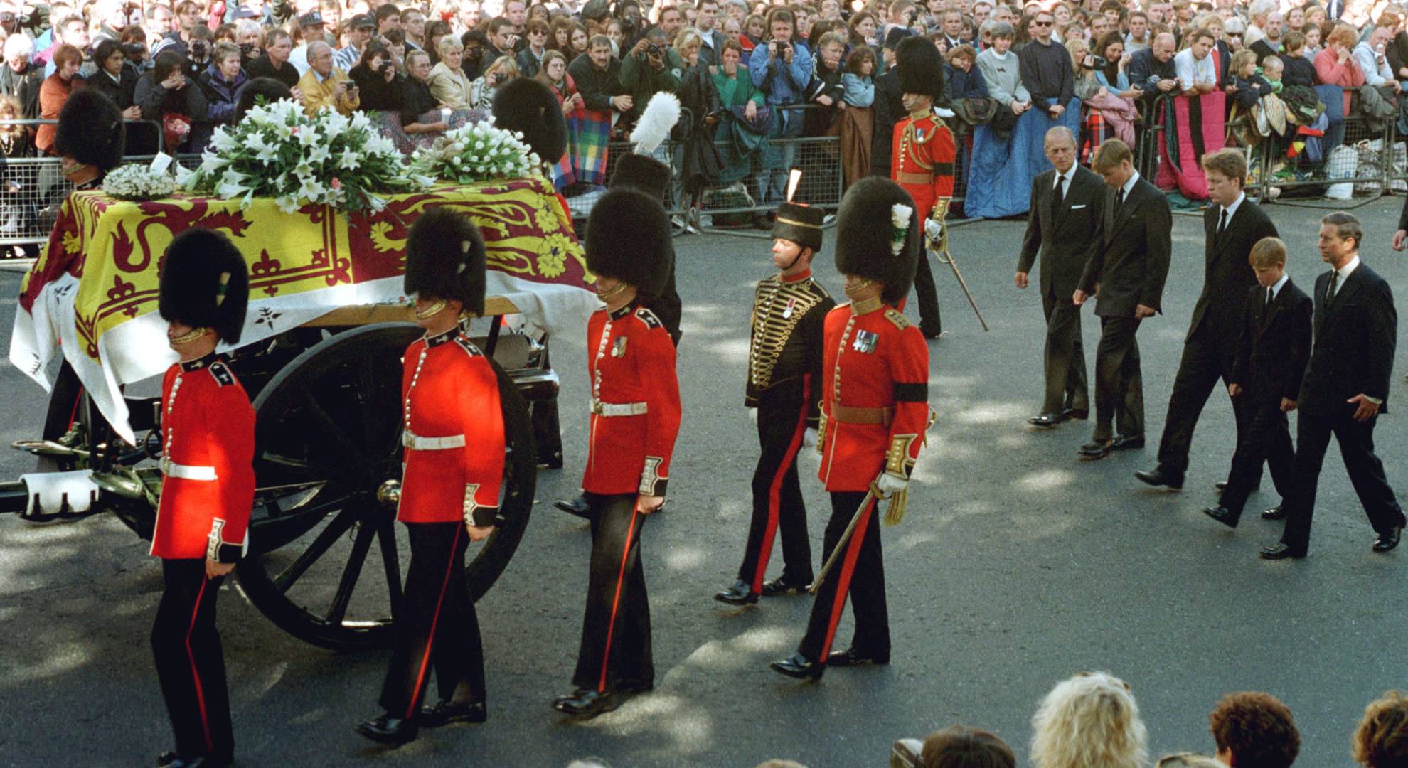 Inside Princess Diana's final goodbye - Funeral procession to royal ...