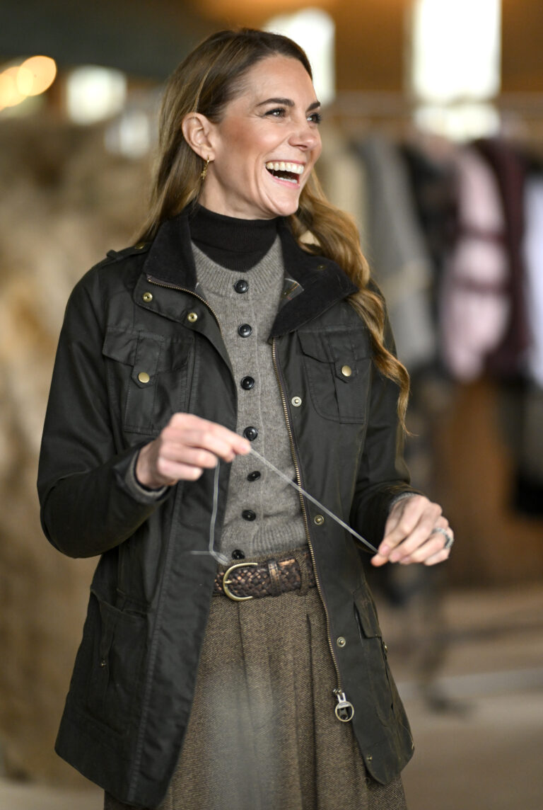 Kate Middleton is the queen of 'country chic' in Barbour jacket during ...