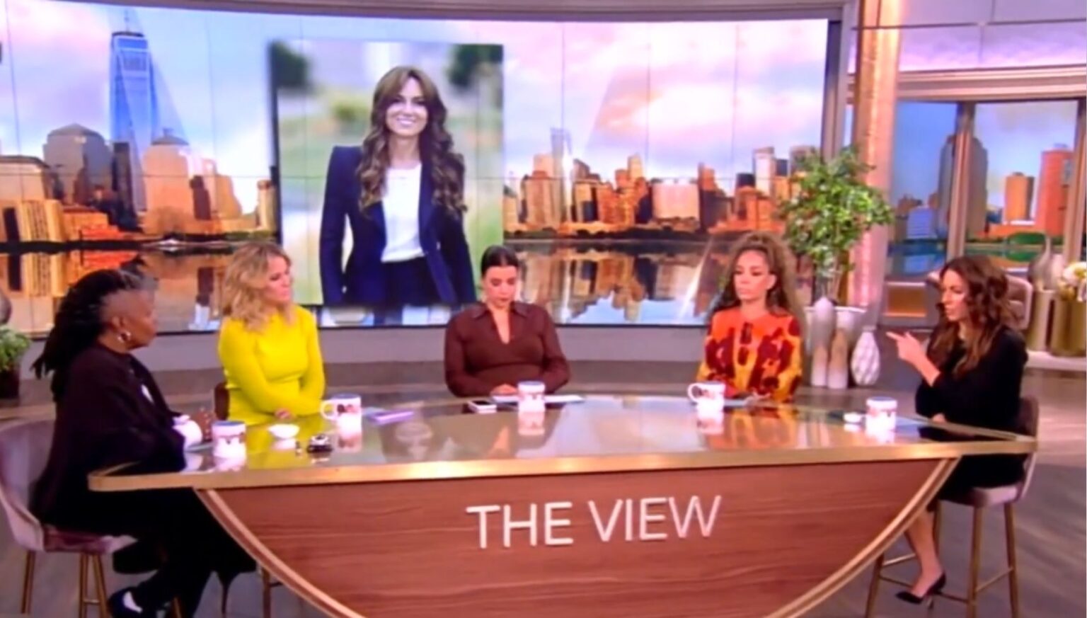The View hosts' apology to Kate Middleton following bizarre conspiracy ...